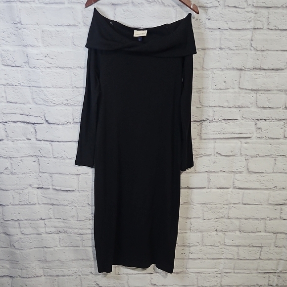 Universal Thread | Dresses | Universal Thread Black Long Sleeve Dress ...